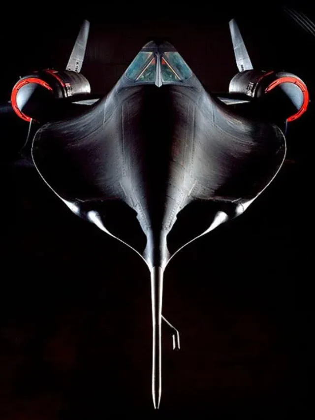 Science Behind The Fastest Lockheed SR-71 Blackbird - Engineer's Planet